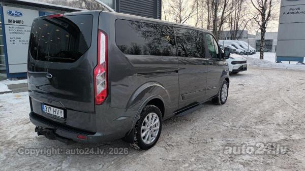 Grey Ford Tourneo 2022 in Parnu, with an engine capacity of 2.00 L and mileage of 77 thousand km for 34900 €, photo 2 on AUTOMOTO.COM.LV