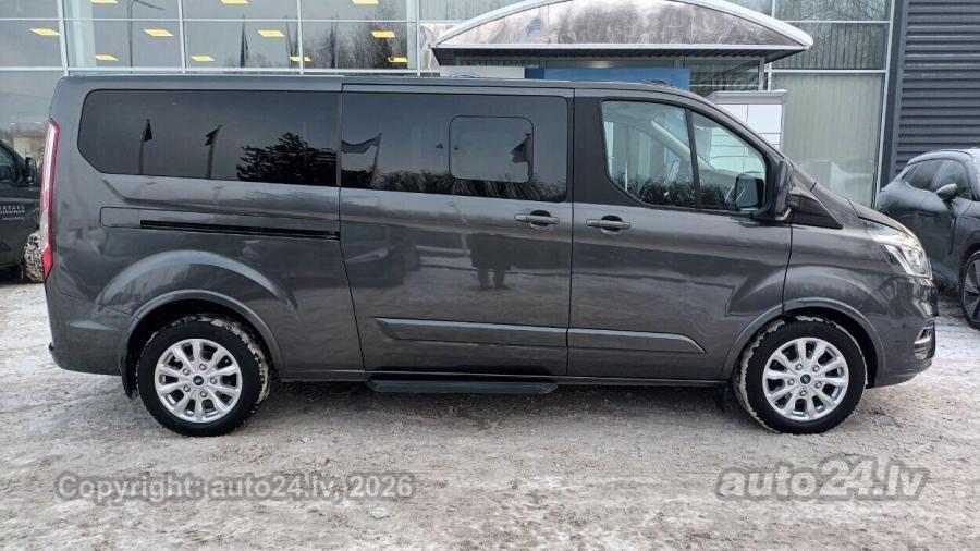 Pelēks Ford Tourneo 2022 Pērnava, ar dzinēja tilpumu 2.00 L un nobraukumu 77 tūkst. km par 34900 €, foto 3 vietnē AUTOMOTO.COM.LV