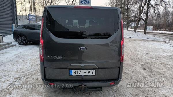 Grey Ford Tourneo 2022 in Parnu, with an engine capacity of 2.00 L and mileage of 77 thousand km for 34900 €, photo 5 on AUTOMOTO.COM.LV