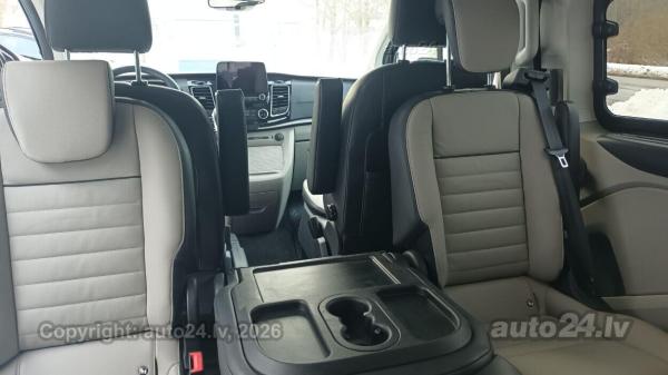 Grey Ford Tourneo 2022 in Parnu, with an engine capacity of 2.00 L and mileage of 77 thousand km for 34900 €, photo 10 on AUTOMOTO.COM.LV