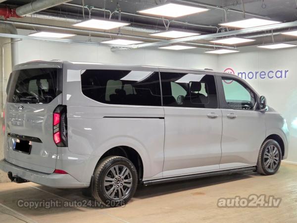 Pelēks Ford Tourneo 2024 Tallina, ar dzinēja tilpumu 2.00 L un nobraukumu 63 tūkst. km par 49900 €, foto 4 vietnē AUTOMOTO.COM.LV