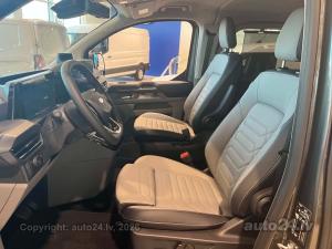 Grey Ford Tourneo 2026 in Tallinn, with an engine capacity of 2.50 L and mileage of 19 thousand km for 61018 €, photo 6 on AUTOMOTO.COM.LV