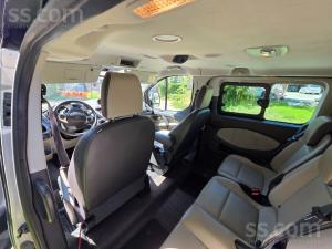 Ford Tourneo 2014 in Riga, with an engine capacity of 2.20 L and mileage of 140 thousand km for 13200 €, photo 4 on AUTOMOTO.COM.LV