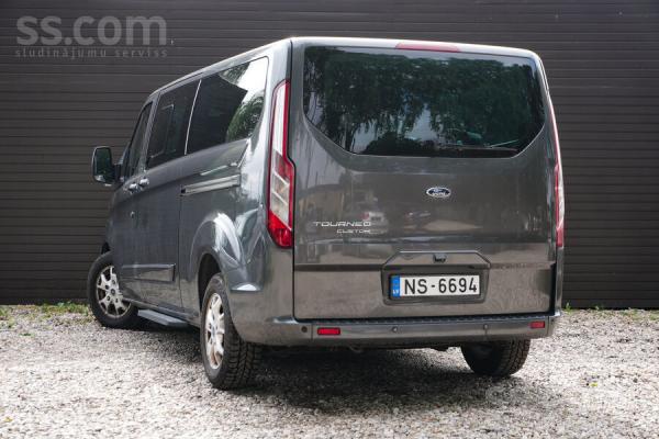 Ford Tourneo 2015 in Riga, with an engine capacity of 2.20 L and mileage of 300 thousand km for 12290 €, photo 4 on AUTOMOTO.COM.LV
