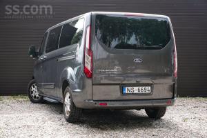 Ford Tourneo 2015 in Riga, with an engine capacity of 2.20 L and mileage of 300 thousand km for 12290 €, photo 4 on AUTOMOTO.COM.LV