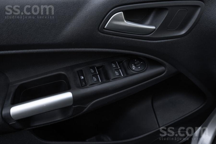 Ford Tourneo 2015 Tukums, ar dzinēja tilpumu 1.60 L un nobraukumu 0 tūkst. km par 7490 €, foto 16 vietnē AUTOMOTO.COM.LV