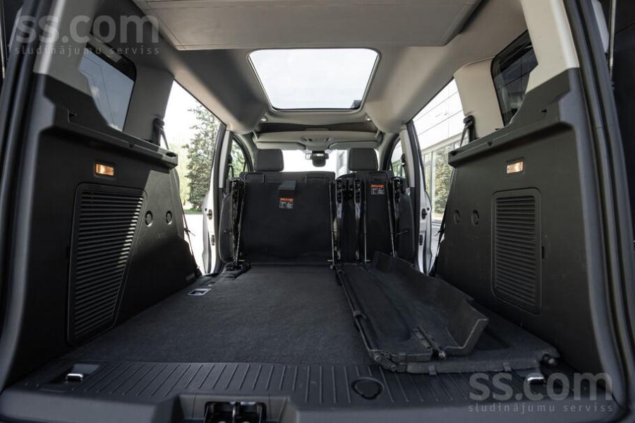 Ford Tourneo 2015 Tukums, ar dzinēja tilpumu 1.60 L un nobraukumu 0 tūkst. km par 7490 €, foto 25 vietnē AUTOMOTO.COM.LV