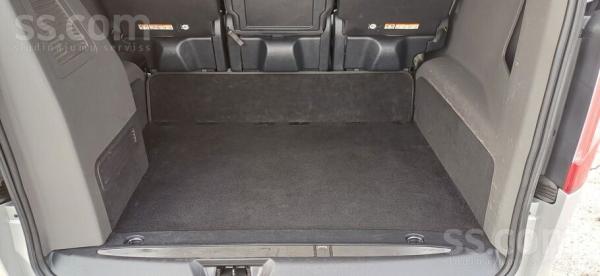Ford Tourneo 2019 Rīga, ar dzinēja tilpumu 2.00 L un nobraukumu 190 tūkst. km par 23000 €, foto 7 vietnē AUTOMOTO.COM.LV