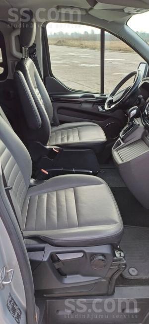 Ford Tourneo 2019 in Riga, with an engine capacity of 2.00 L and mileage of 190 thousand km for 23000 €, photo 10 on AUTOMOTO.COM.LV
