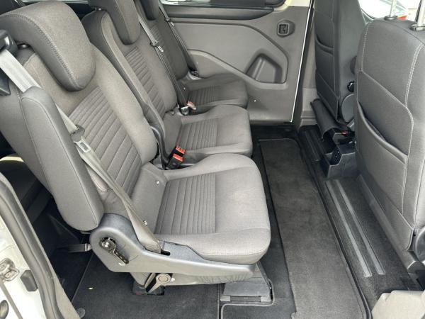 Ford Tourneo 2023 Viļņa, ar dzinēja tilpumu 2.00 L un nobraukumu 336 tūkst. km par 15950 €, foto 5 vietnē AUTOMOTO.COM.LV