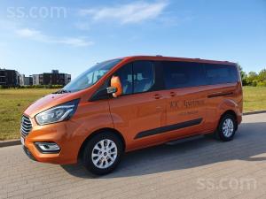 Oranžs Ford Tourneo 2019 Ventspils, ar dzinēja tilpumu 2.00 L un nobraukumu 204 tūkst. km par 22800 €, foto  vietnē AUTOMOTO.COM.LV