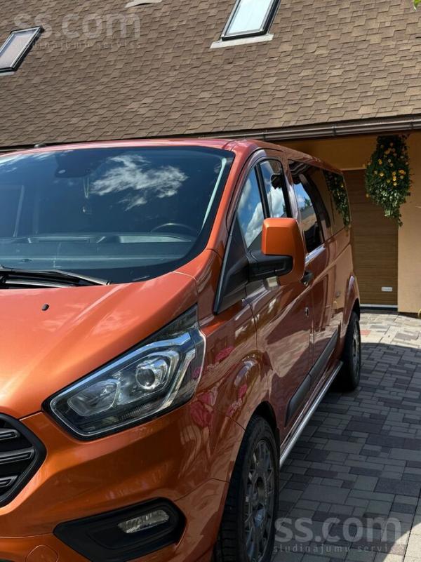 Oranžs Ford Tourneo 2020 Jelgava, ar dzinēja tilpumu 2.00 L un nobraukumu 200 tūkst. km par 21500 €, foto 1 vietnē AUTOMOTO.COM.LV