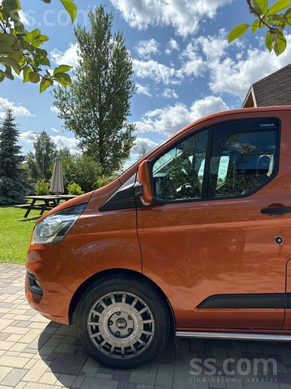 Oranžs Ford Tourneo 2020 Jelgava, ar dzinēja tilpumu 2.00 L un nobraukumu 200 tūkst. km par 21500 €, foto 9 vietnē AUTOMOTO.COM.LV