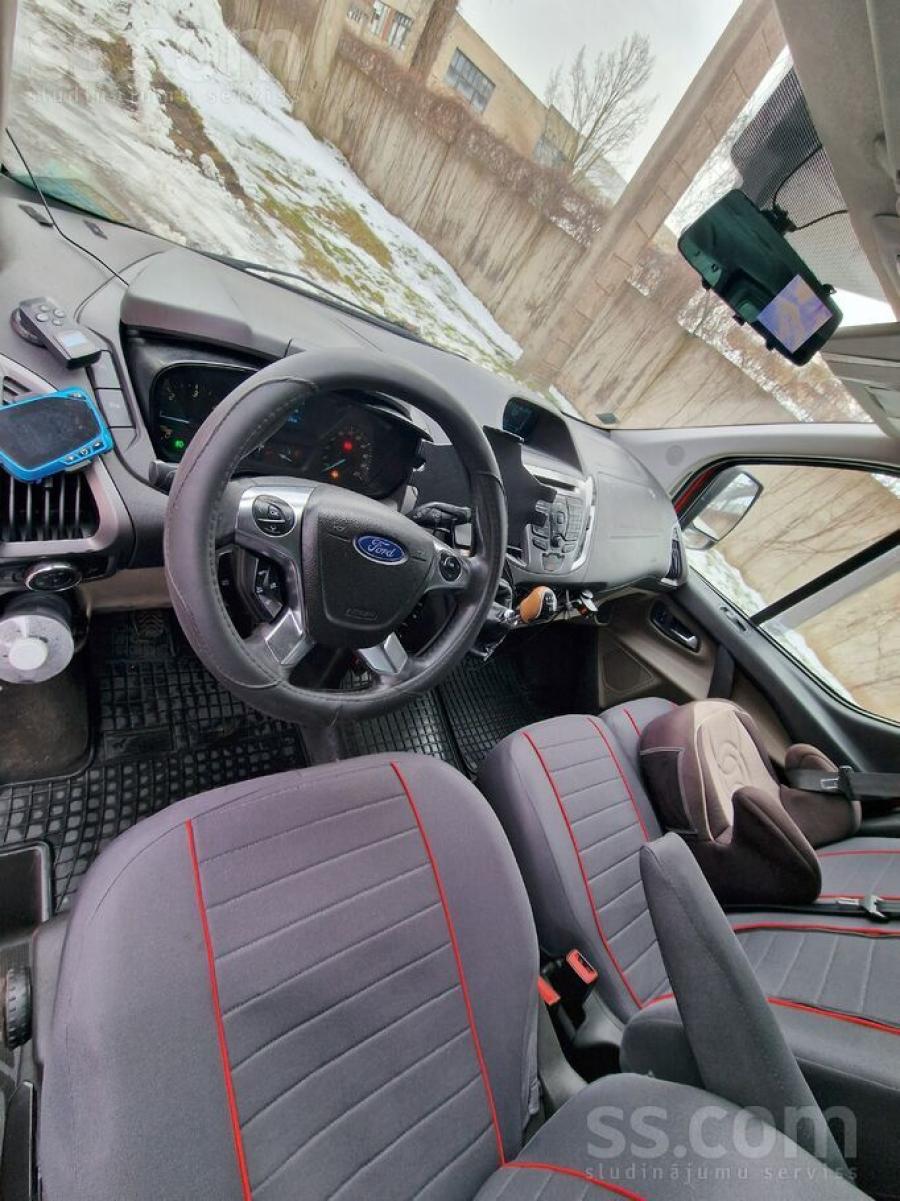 Sarkans Ford Tourneo 2015 Jūrmala, ar dzinēja tilpumu 2.20 L un nobraukumu 690 tūkst. km par 8500 €, foto 7 vietnē AUTOMOTO.COM.LV