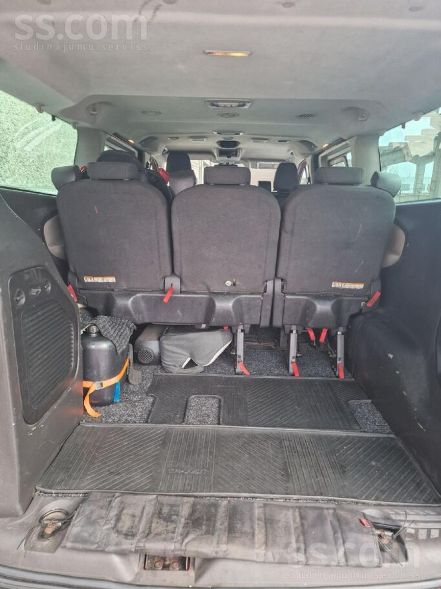 Sarkans Ford Tourneo 2015 Jūrmala, ar dzinēja tilpumu 2.20 L un nobraukumu 690 tūkst. km par 8500 €, foto 8 vietnē AUTOMOTO.COM.LV