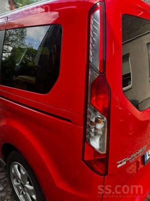 Red Ford Tourneo 2016 in Liepaja, with an engine capacity of 1.50 L and mileage of 167 thousand km for 9050 €, photo 19 on AUTOMOTO.COM.LV