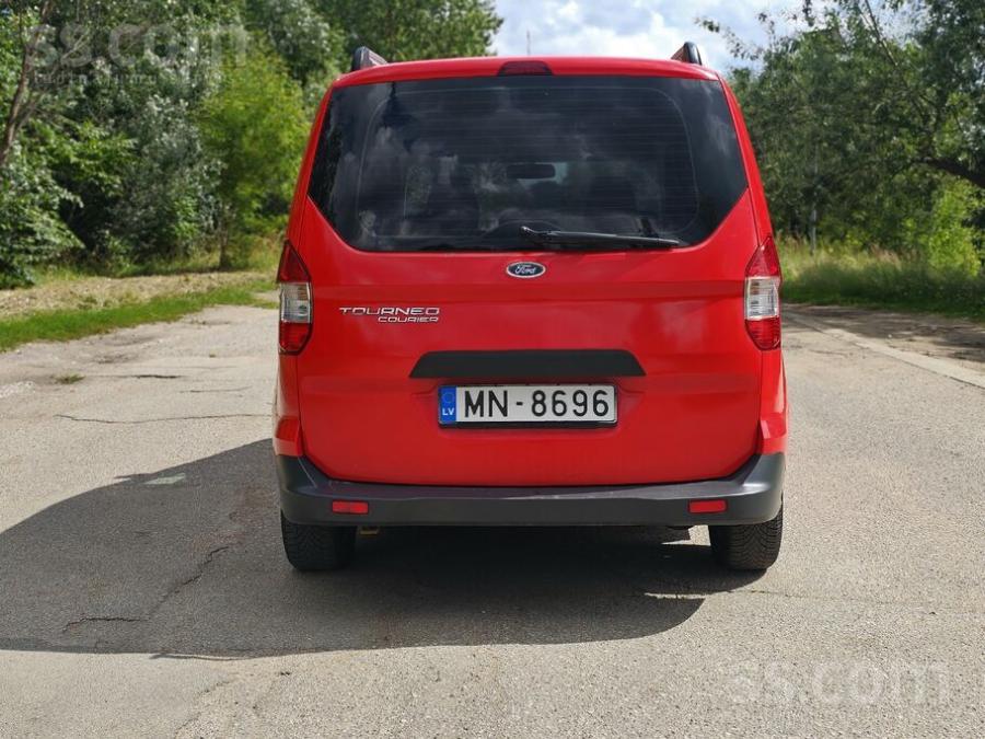 Red Ford Tourneo 2015 in Riga, with an engine capacity of 1.50 L and mileage of 250 thousand km for 3650 €, photo 6 on AUTOMOTO.COM.LV