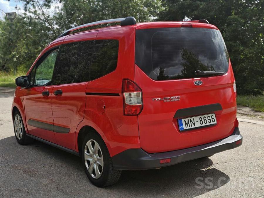 Red Ford Tourneo 2015 in Riga, with an engine capacity of 1.50 L and mileage of 250 thousand km for 3650 €, photo 7 on AUTOMOTO.COM.LV