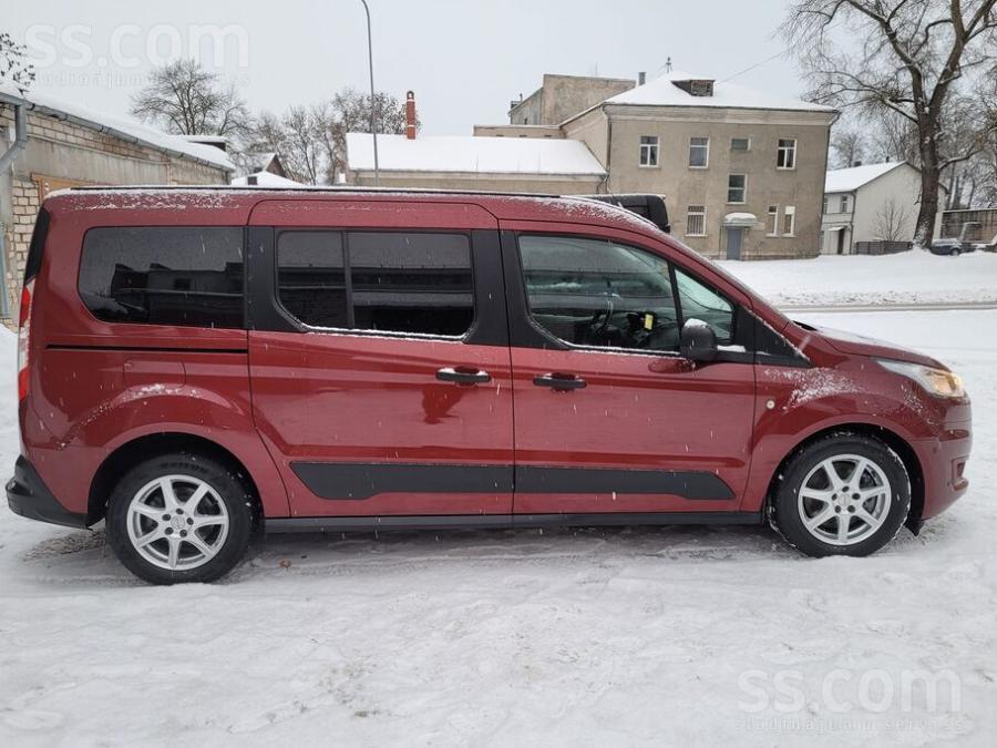 Red Ford Tourneo 2019 in Daugavpils, with an engine capacity of 1.50 L and mileage of 258 thousand km for 9750 €, photo 8 on AUTOMOTO.COM.LV