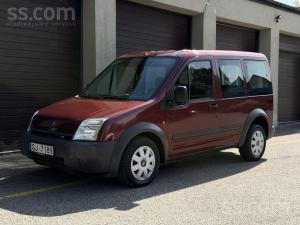 Красный Форд Турнео 2003 в Елгава, объемом двигателя 1.80 л и пробегом 298 тыс. км за 1850 €, фото 5 на AUTOMOTO.COM.LV