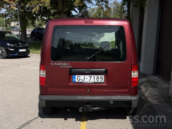 Красный Форд Турнео 2003 в Елгава, объемом двигателя 1.80 л и пробегом 298 тыс. км за 1850 €, фото 7 на AUTOMOTO.COM.LV