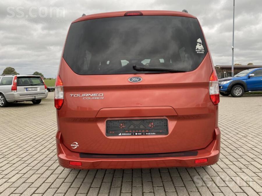 Red Ford Tourneo 2015 in Talsi, with an engine capacity of 1.50 L and mileage of 188 thousand km for 8100 €, photo 4 on AUTOMOTO.COM.LV