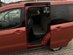 Red Ford Tourneo 2015 in Talsi, with an engine capacity of 1.50 L and mileage of 188 thousand km for 8100 €, photo 13 on AUTOMOTO.COM.LV