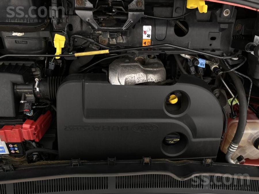 Sarkans Ford Tourneo 2015 Talsi, ar dzinēja tilpumu 1.50 L un nobraukumu 188 tūkst. km par 7900 €, foto 18 vietnē AUTOMOTO.COM.LV
