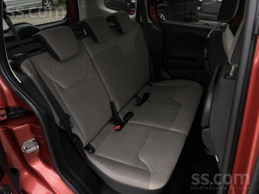 Red Ford Tourneo 2015 in Talsi, with an engine capacity of 1.50 L and mileage of 188 thousand km for 7900 €, photo 16 on AUTOMOTO.COM.LV