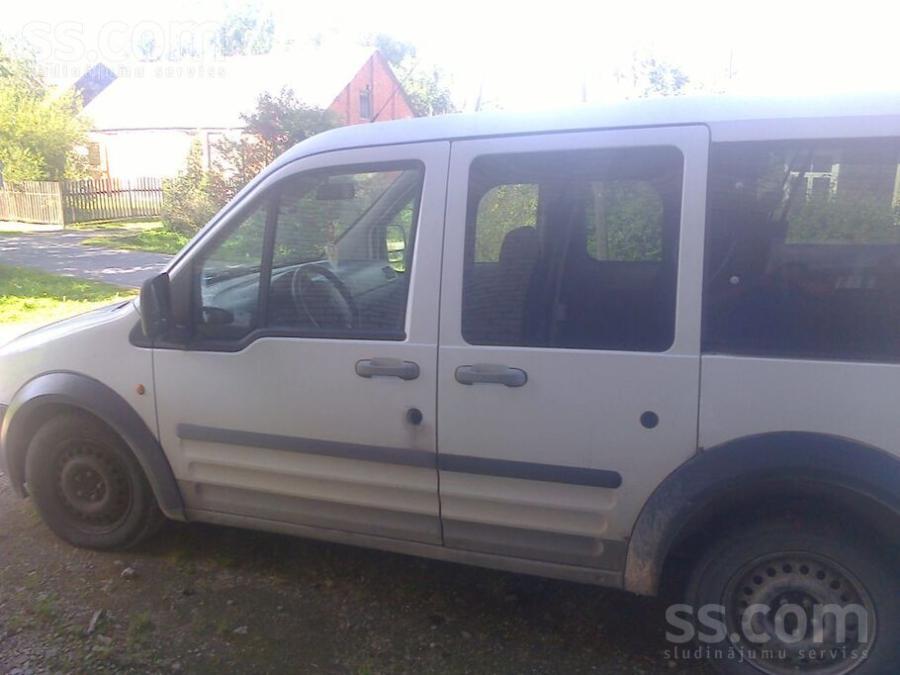Ford Tourneo 2007 Rīga, ar dzinēja tilpumu 1.80 L un nobraukumu 303 tūkst. km par 2100 €, foto 3 vietnē AUTOMOTO.COM.LV