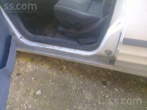 Ford Tourneo 2007 Rīga, ar dzinēja tilpumu 1.80 L un nobraukumu 303 tūkst. km par 2100 €, foto 4 vietnē AUTOMOTO.COM.LV
