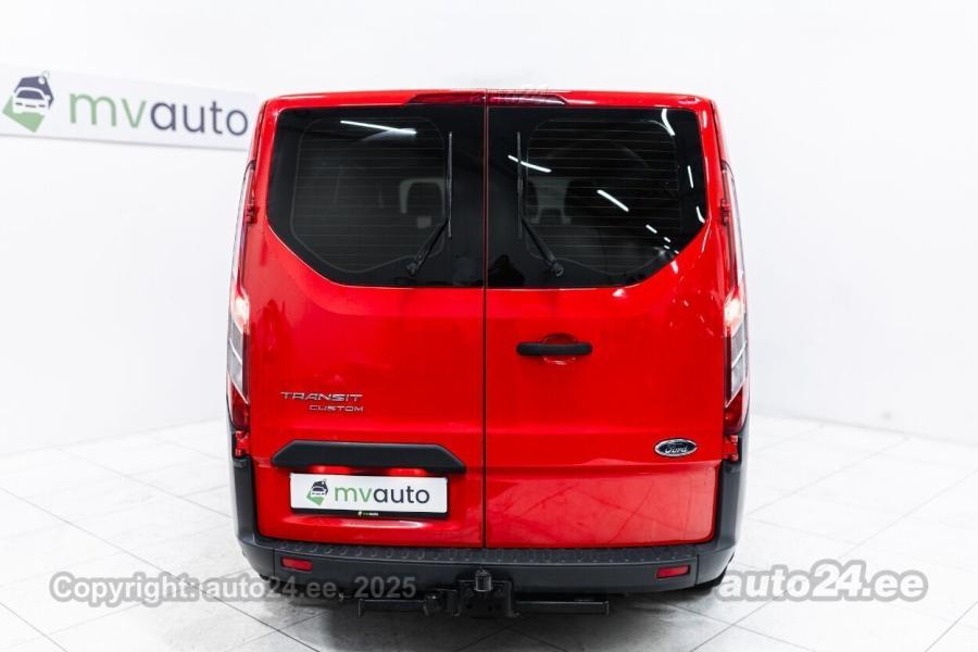 Ford Tourneo 2015 Tallina, ar dzinēja tilpumu 2.20 L un nobraukumu 251 tūkst. km par 9990 €, foto 7 vietnē AUTOMOTO.COM.LV