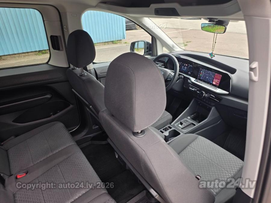 Ford Tourneo 2025 Tallina, ar dzinēja tilpumu 2.00 L un nobraukumu 15 tūkst. km par 36000 €, foto 9 vietnē AUTOMOTO.COM.LV