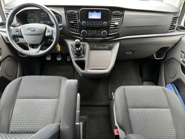 Ford Tourneo 2020 in Vilnius, with an engine capacity of 2.00 L and mileage of 63 thousand km for 23750 €, photo 3 on AUTOMOTO.COM.LV