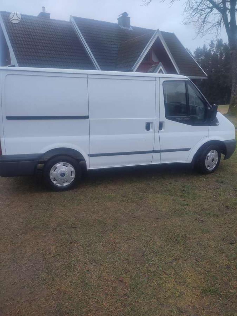 Balts Ford Tourneo 2011 Ukmergė, ar dzinēja tilpumu 2.20 L un nobraukumu 214 tūkst. km par 3300 €, foto 2 vietnē AUTOMOTO.COM.LV
