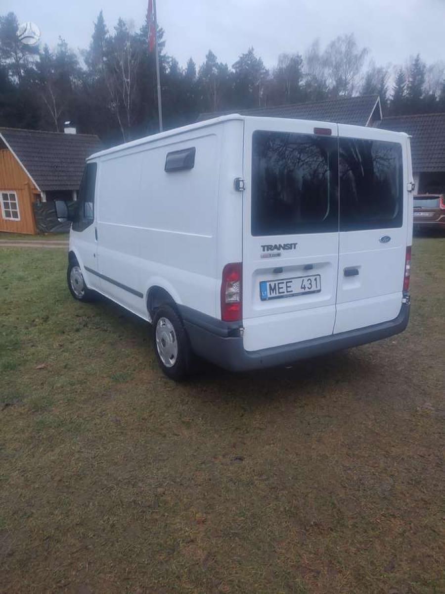 Balts Ford Tourneo 2011 Ukmergė, ar dzinēja tilpumu 2.20 L un nobraukumu 214 tūkst. km par 3300 €, foto 5 vietnē AUTOMOTO.COM.LV