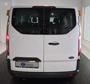 White Ford Tourneo 2016 in Siauliai, with an engine capacity of 2.20 L and mileage of 110 thousand km for 16900 €, photo 9 on AUTOMOTO.COM.LV