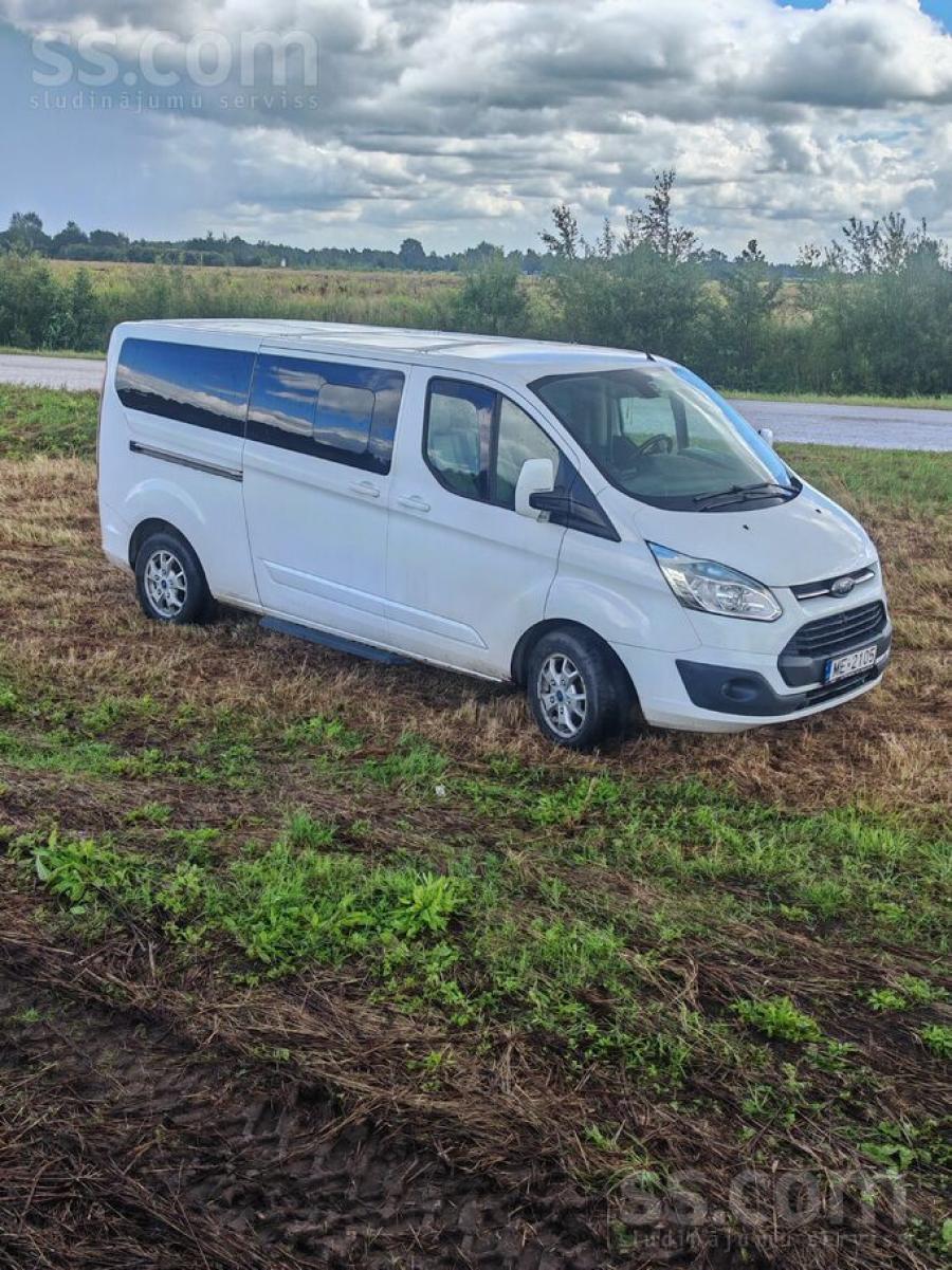 White Ford Tourneo 2013 in Riga, with an engine capacity of 2.20 L and mileage of 280 thousand km for 8500 €, photo 2 on AUTOMOTO.COM.LV