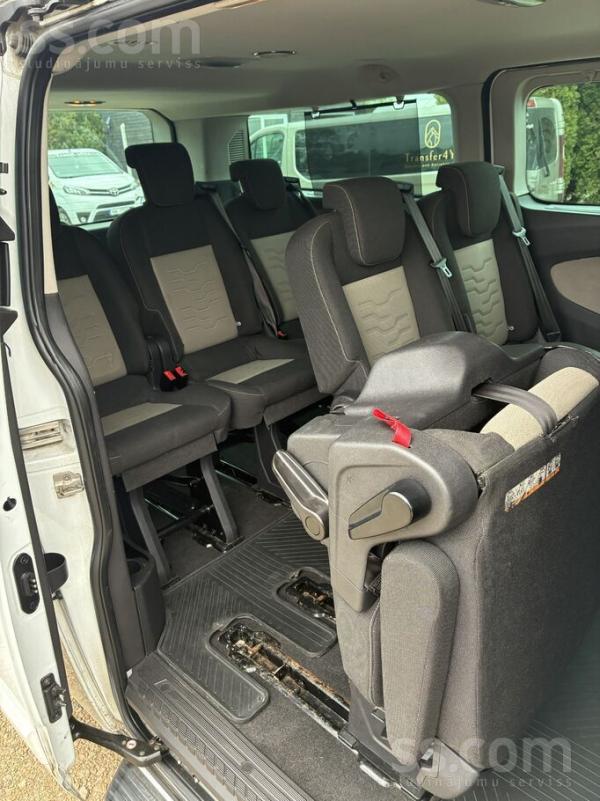 White Ford Tourneo 2013 in Riga, with an engine capacity of 2.20 L and mileage of 247 thousand km for 8900 €, photo 7 on AUTOMOTO.COM.LV