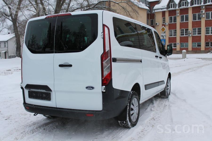 White Ford Tourneo 2014 in Daugavpils, with an engine capacity of 2.20 L and mileage of 234 thousand km for 11790 €, photo 5 on AUTOMOTO.COM.LV