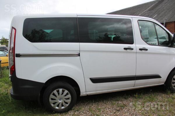 Balts Ford Tourneo 2014 Daugavpils, ar dzinēja tilpumu 2.20 L un nobraukumu 234 tūkst. km par 11490 €, foto 6 vietnē AUTOMOTO.COM.LV