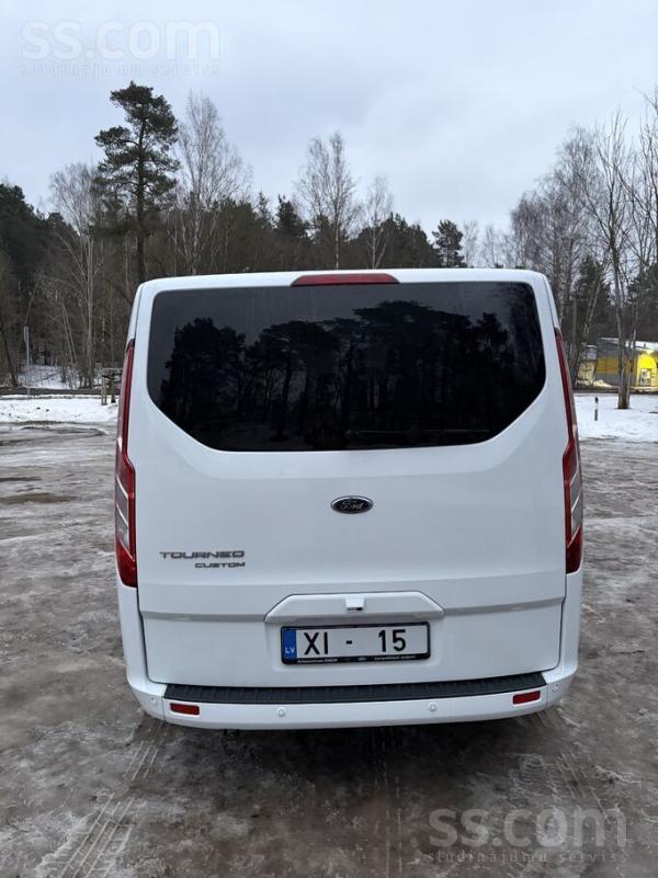 Balts Ford Tourneo 2018 Rīga, ar dzinēja tilpumu 2.00 L un nobraukumu 103 tūkst. km par 18900 €, foto 6 vietnē AUTOMOTO.COM.LV