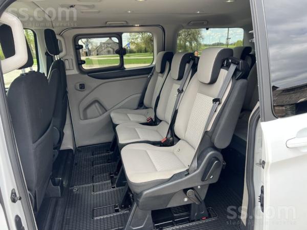 White Ford Tourneo 2018 in Cesis, with an engine capacity of 2.00 L and mileage of 272 thousand km for 17000 €, photo 11 on AUTOMOTO.COM.LV