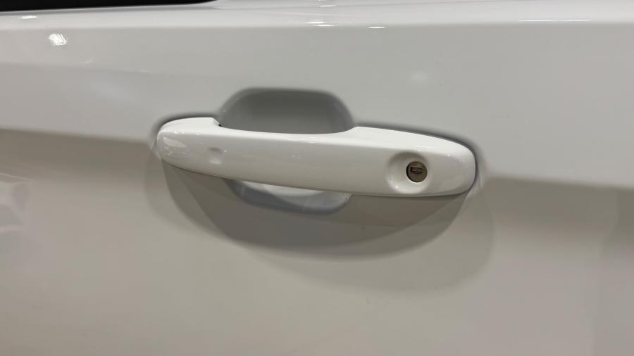 Белый Форд Турнео 2024 в Рига, объемом двигателя 2.00 л и пробегом 30 тыс. км за 40800 €, фото 26 на AUTOMOTO.COM.LV
