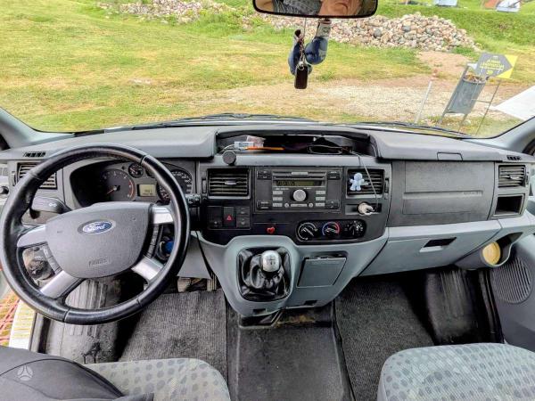 Balts Ford Tourneo 2010 Kauņa, ar dzinēja tilpumu 2.20 L un nobraukumu 280 tūkst. km par 3900 €, foto 9 vietnē AUTOMOTO.COM.LV