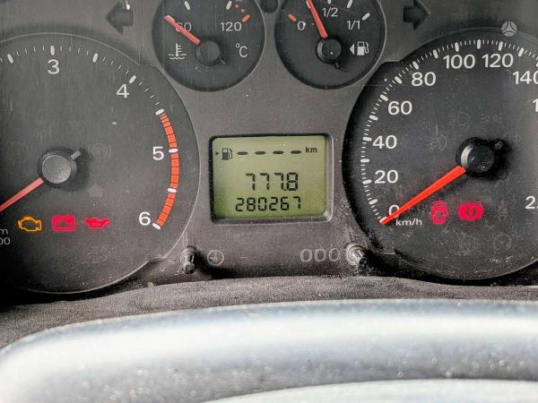 Balts Ford Tourneo 2010 Kauņa, ar dzinēja tilpumu 2.20 L un nobraukumu 280 tūkst. km par 3900 €, foto 11 vietnē AUTOMOTO.COM.LV