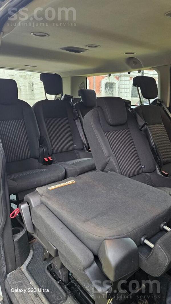 White Ford Tourneo 2016 in Jelgava, with an engine capacity of 2.00 L and mileage of 455 thousand km for 5900 €, photo 11 on AUTOMOTO.COM.LV