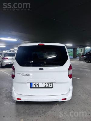 Balts Ford Tourneo 2016 Rīga, ar dzinēja tilpumu 1.50 L un nobraukumu 173 tūkst. km par 5000 €, foto 5 vietnē AUTOMOTO.COM.LV