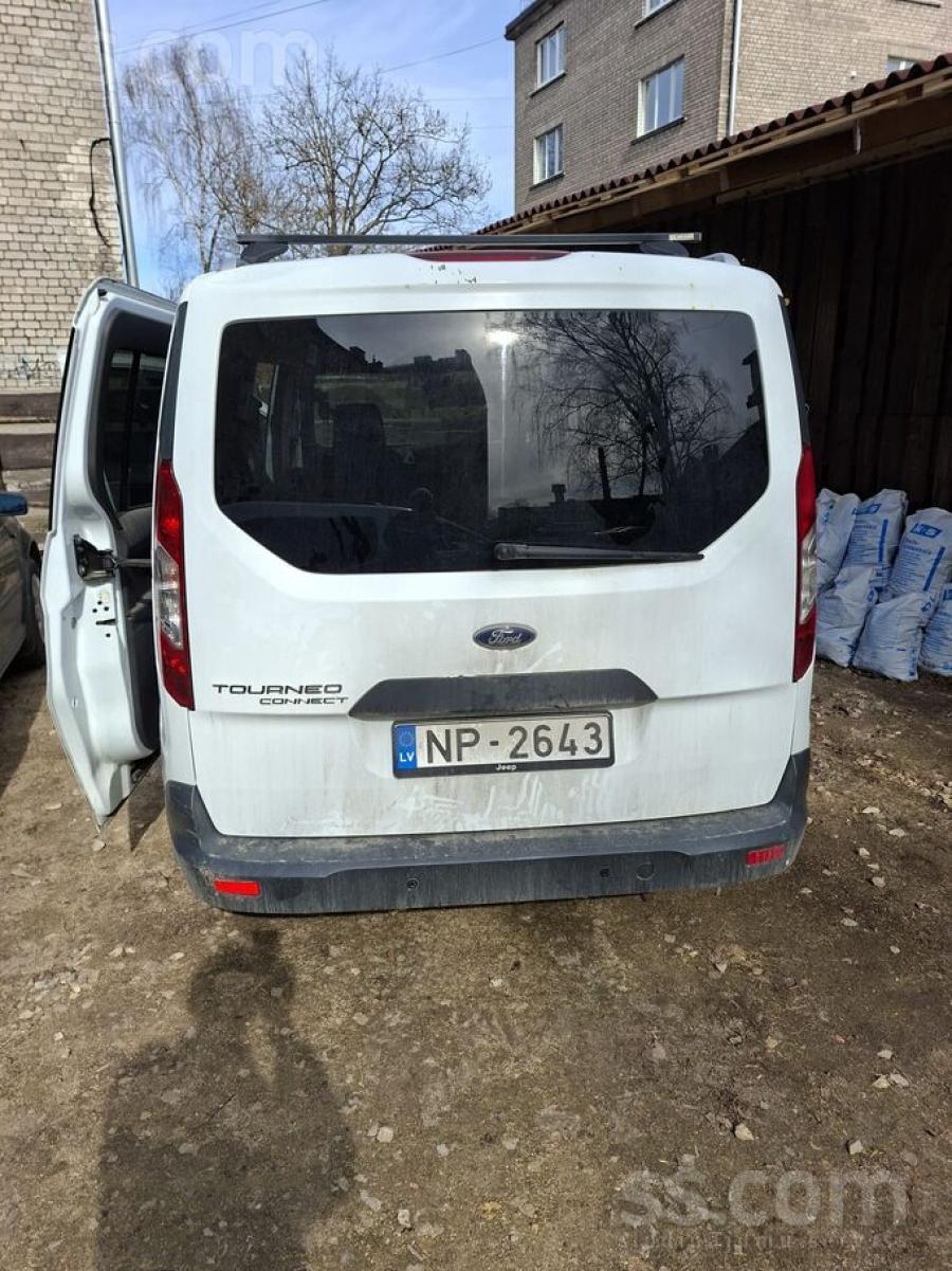 White Ford Tourneo 2017 in Riga, with an engine capacity of 1.50 L and mileage of 180 thousand km for 3300 €, photo 2 on AUTOMOTO.COM.LV