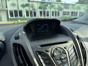 Balts Ford Tourneo 2017 Rīga, ar dzinēja tilpumu 1.00 L un nobraukumu 174 tūkst. km par 5990 €, foto 22 vietnē AUTOMOTO.COM.LV